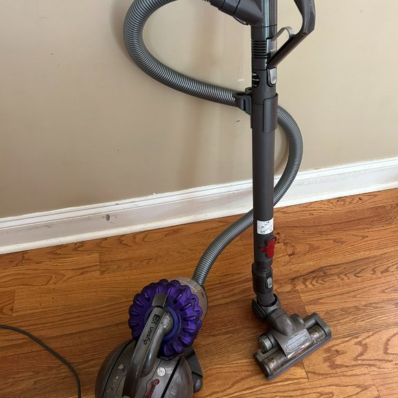 Dyson | Other | Dyson Dc47 Vaccuum | Poshmark